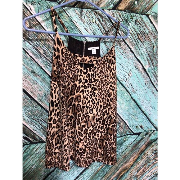 Bar 111 | Tops | Bar 11 Leopard Print Top Zip Back Cute Size M Euc Ta2 ...